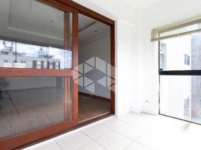 Apartamento 1 dormitório com vaga coberta