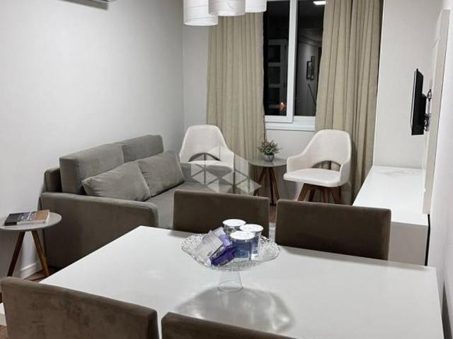 Apartamento 1 dormitório com vaga coberta em Gramado