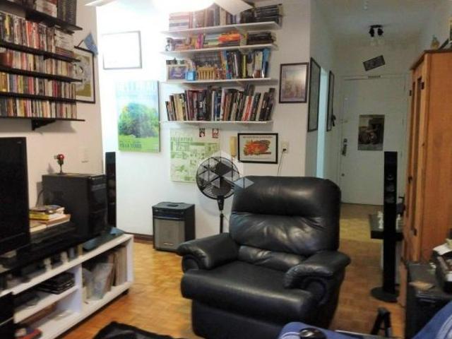 APARTAMENTO 1 DORMITÓRIO COM 47M2 NO BOM FIM