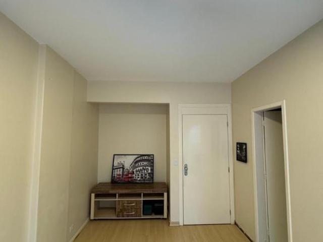 Apartamento 1 dormitório com 43 m² no Centro histórico