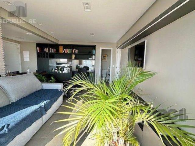 Apartamento 1 Dormitório completo, lindíssimo na Rua Eça de Queiroz