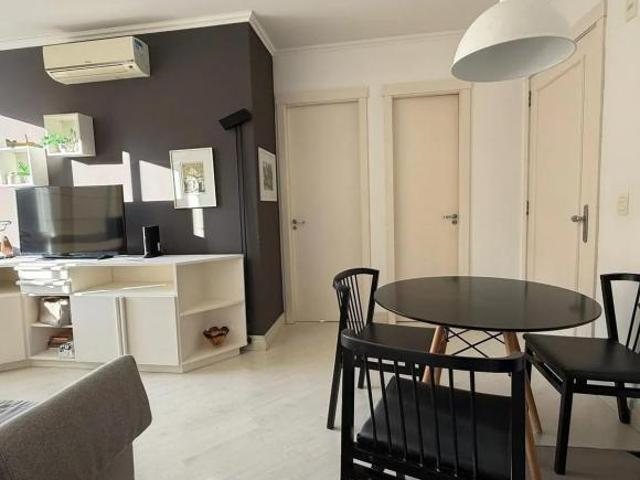 Apartamento 1 dormitório c/vaga escriturada coberta e infra completa no Rio Branco