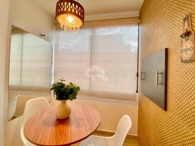 Apartamento 1 dormitório, banho social, cozinha, churrasqueira, sala, mobiliado na Zona Nova em Capã