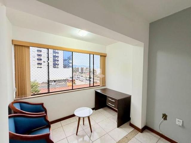 Apartamento 1 dormitório, banho social, 56m² privativos, box de garagem na Zona Nova em Capão da Can
