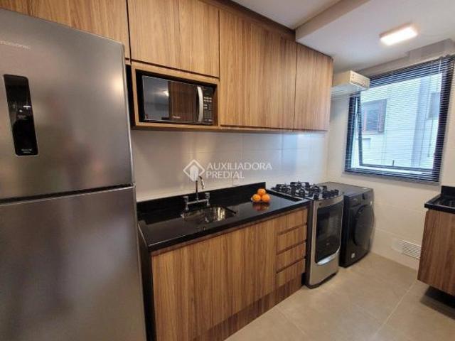 Apartamento 1 dormitório de alto padrão na Rua Garibaldi