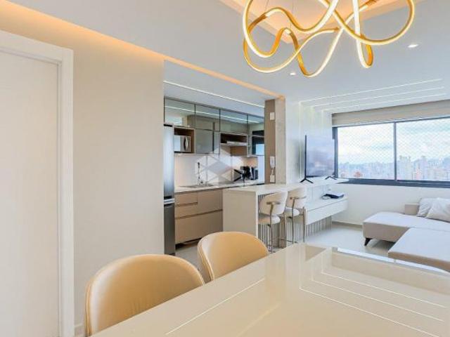 Apartamento 1 Dormitório e duas vagas individuais no Float Residences