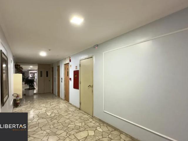 Apartamento 1 dormitório em andar alto, no coração do Centro Histórico