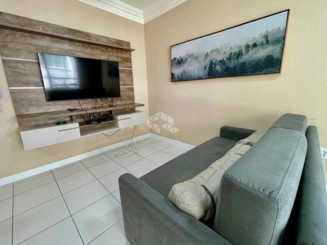 Apartamento 1 dormitório mobiliado com box/vaga de garagem em Capão da Canoa