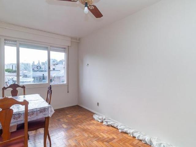 APARTAMENTO 1 DORMITÓRIO NO BAIRRO CENTRO HISTÓRICO