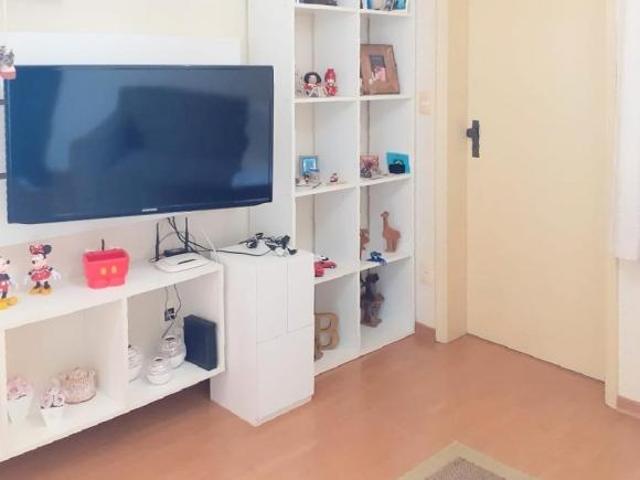 APARTAMENTO 1 DORMITÓRIO NA AVENIDA PRINCESA D&apos OESTE