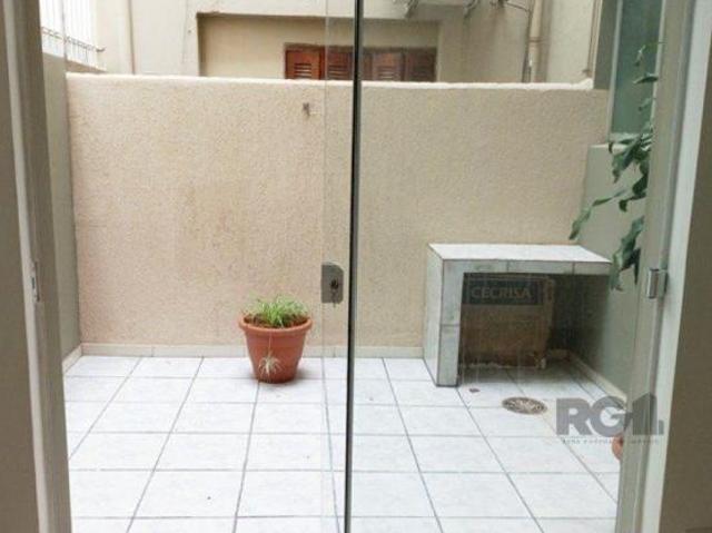 Apartamento 1 Dormitório s Bairro Menino Deus