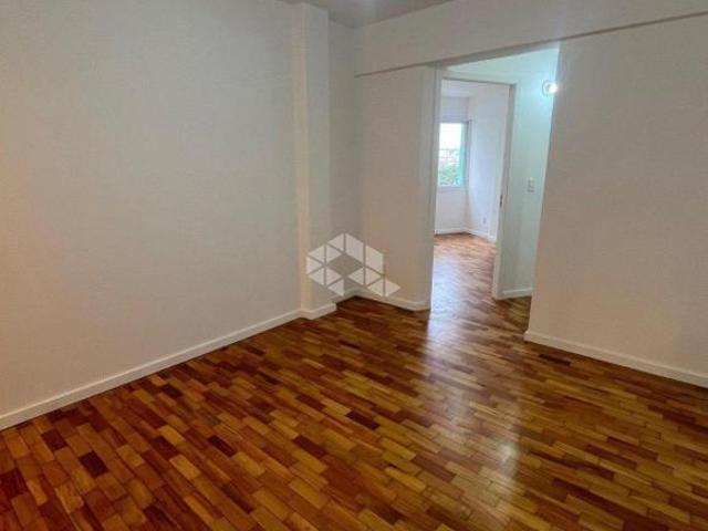 Apartamento 1 dormitório para venda na Borges de Medeiros no Centro Histórico de