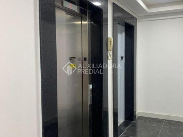 Apartamento 1 dormitório, pronto, junto ao Jardim Botânico, metragem diferenciada