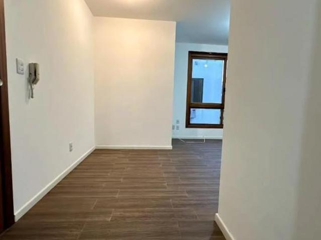 Apartamento 1 dormitório Proximo à Praça da Encol