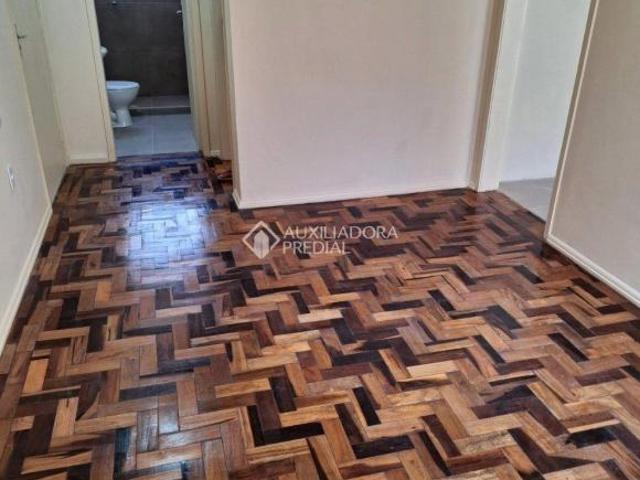 Apartamento 1 dormitório, reformado no Petropolis