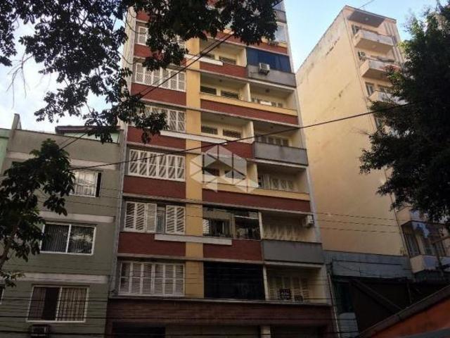 Apartamento 1 dormitório. Reformado. Elevador. 24h Portaria