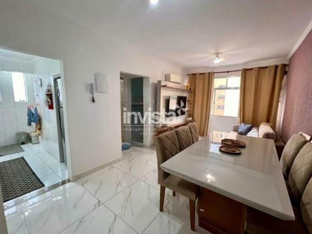 Apartamento 1 dormitório todo reformado na quadra do MAR na melhor localização do José Menino !