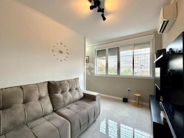 Apartamento 1 dormitório, vaga coberta no Jardim Floresta