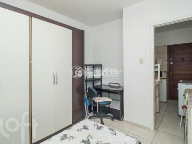 Apartamento, 1 dormitórios, 18.61 m², em Centro Histórico