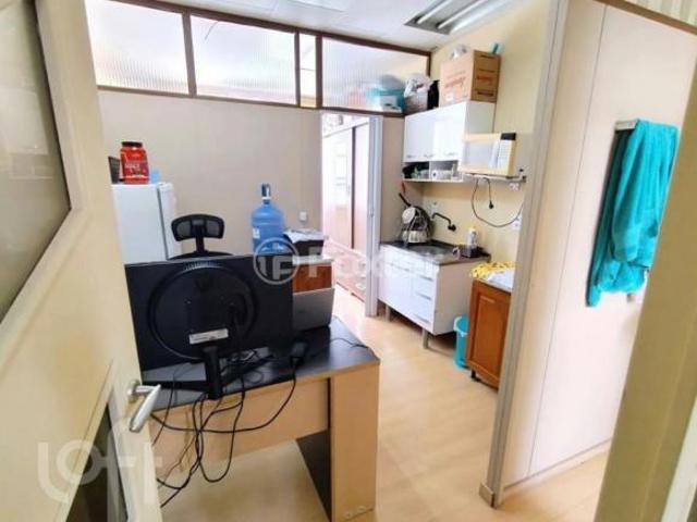 Apartamento, 1 dormitórios, 26.31 m², em Centro Histórico