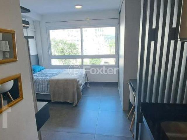 Apartamento, 1 dormitórios, 27.17 m², em Partenon