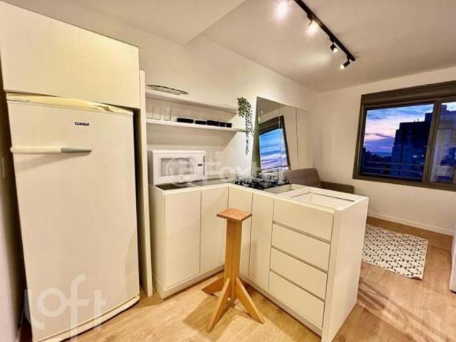 Apartamento, 1 dormitórios, 27.79 m², em Centro Histórico