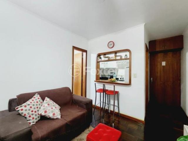 Apartamento, 1 dormitórios, 28 m², em Partenon