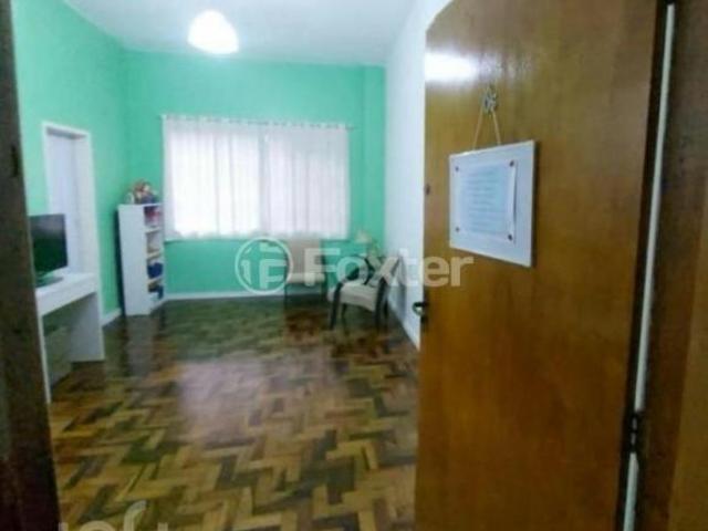 Apartamento, 1 dormitórios, 29.78 m², em Centro Histórico