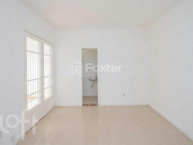 Apartamento, 1 dormitórios, 22.46 m², em Menino Deus