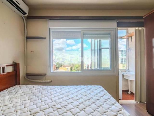 Apartamento, 1 dormitórios, 34.1 m², em Centro Histórico