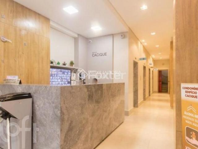 Apartamento, 1 dormitórios, 34.2 m², em Centro Histórico