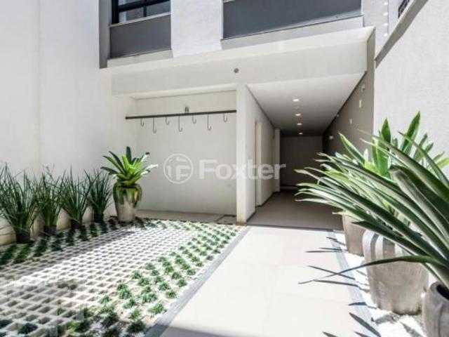 Apartamento, 1 dormitórios, 36.06 m², em Menino Deus