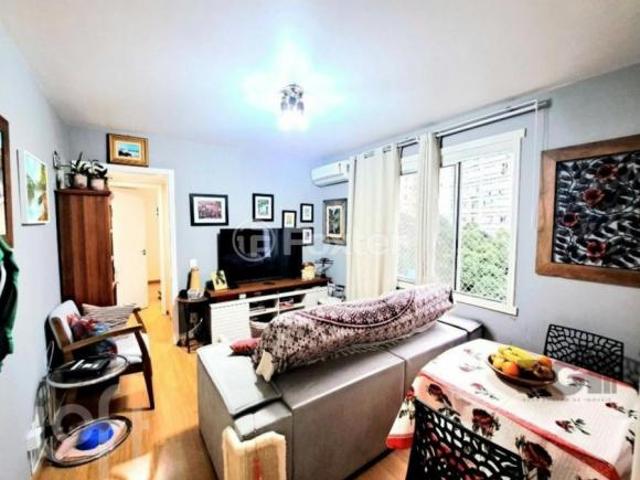 Apartamento, 1 dormitórios, 36.4 m², em Centro Histórico