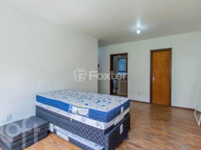 Apartamento, 1 dormitórios, 36.4 m², em Centro Histórico