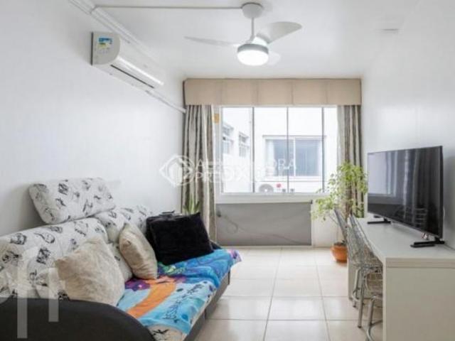 Apartamento, 1 dormitórios, 37 m², em Centro Histórico
