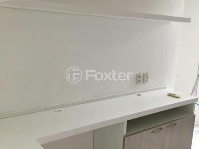 Apartamento, 1 dormitórios, 37.7 m², em Azenha