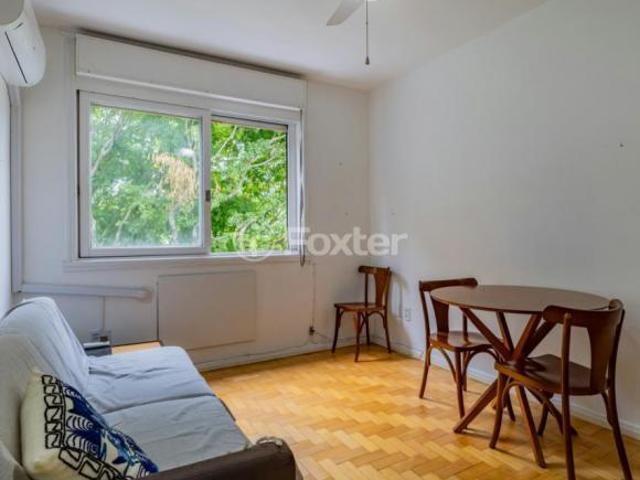 Apartamento, 1 dormitórios, 38.71 m², em Menino Deus