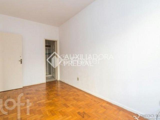 Apartamento, 1 dormitórios, 39 m², em Centro Histórico