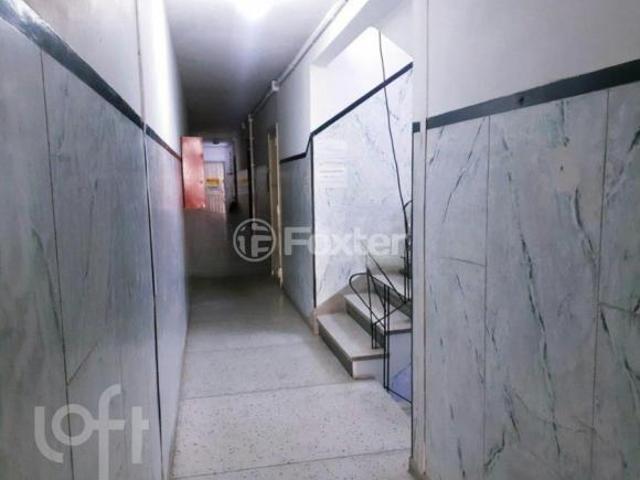 Apartamento, 1 dormitórios, 30.5 m², em Azenha