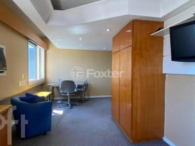 Apartamento, 1 dormitórios, 30.5 m², em Centro Histórico