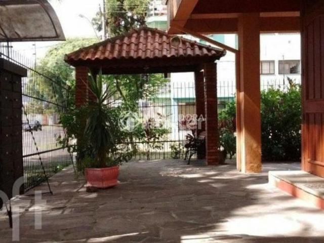 Apartamento, 1 dormitórios, 31.9 m², em Partenon