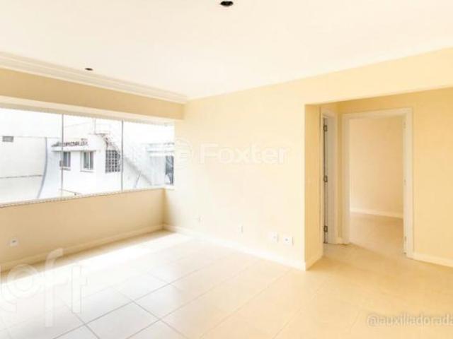 Apartamento, 1 dormitórios, 44.78 m², em Menino Deus