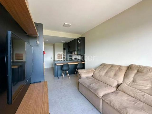 Apartamento, 1 dormitórios, 44.8 m², em Azenha