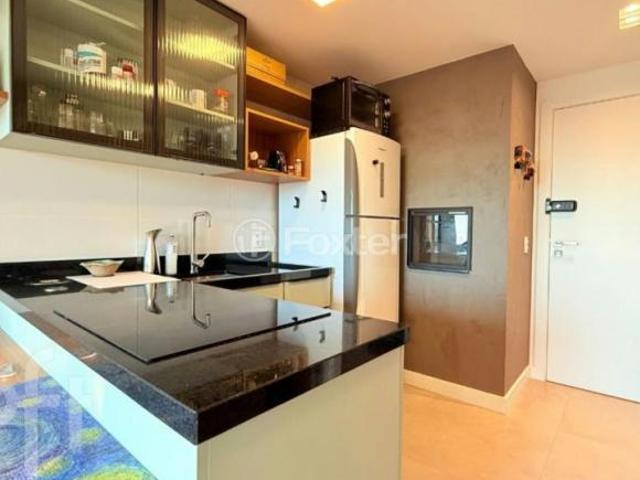 Apartamento, 1 dormitórios, 44.8 m², em Azenha