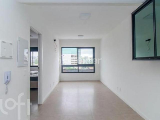 Apartamento, 1 dormitórios, 44.8 m², em Azenha