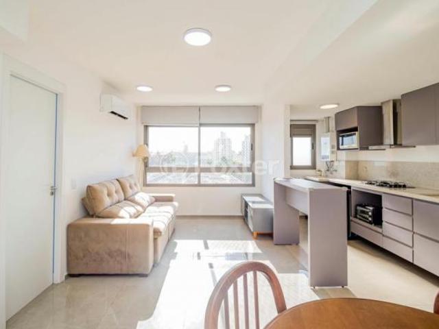 Apartamento, 1 dormitórios, 44.94 m², em Passo da Areia