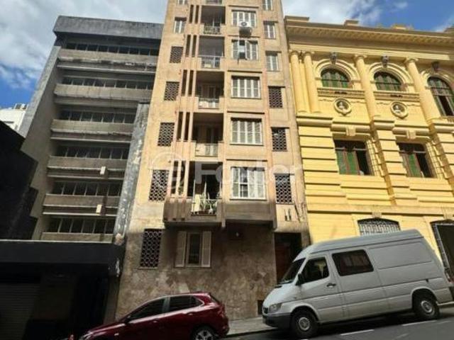 Apartamento, 1 dormitórios, 46 m², em Centro Histórico