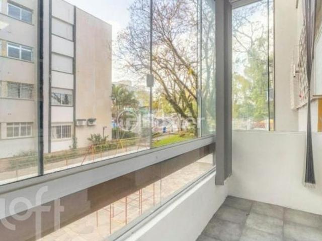 Apartamento, 1 dormitórios, 46 m², em Petrópolis