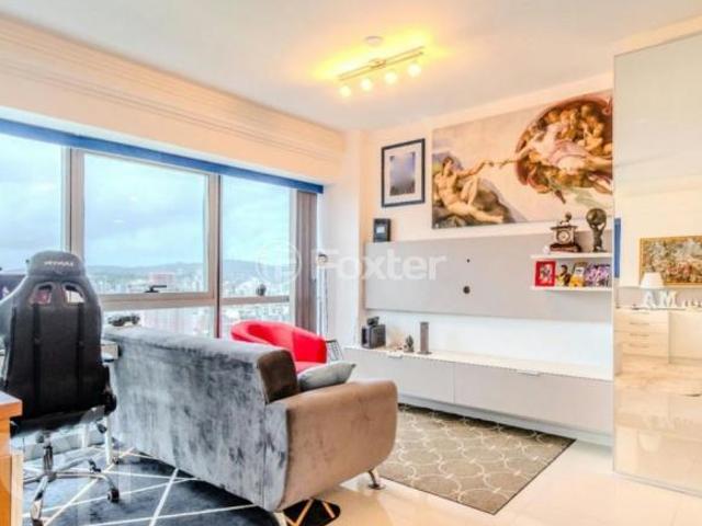 Apartamento, 1 dormitórios, 46.77 m², em Centro Histórico