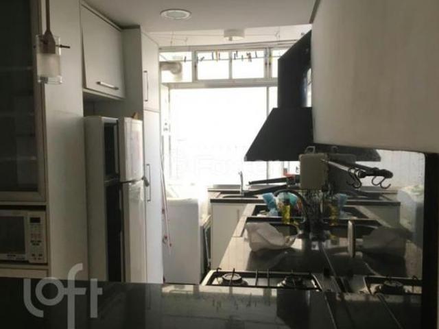 Apartamento, 1 dormitórios, 47.8 m², em Azenha